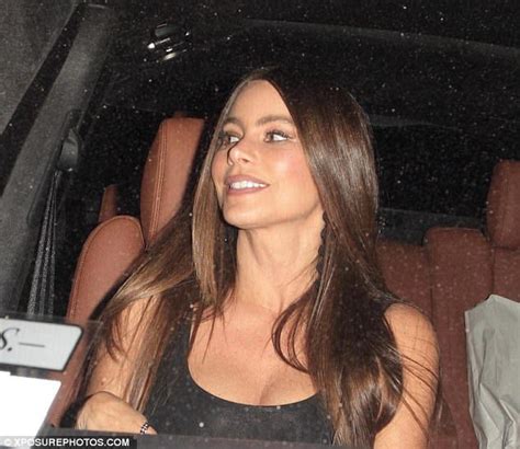 Sofia Vergaras Stunning Spanish Dancer Look