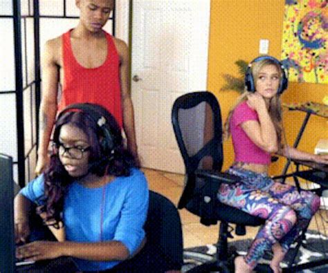 Looking For This Video Please Saw This Ads On Youjizz Kali Roses Lil D 880912