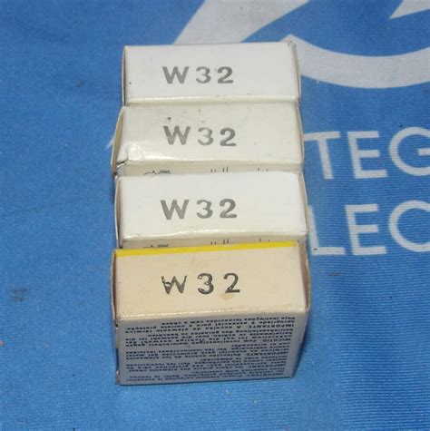 Lot Of 4 NIB Allen Bradley W32 Overload Heating Elements Integrity Electric Direct