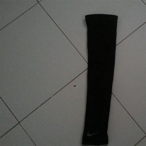 Nike Combat Pro Men S Fashion Activewear On Carousell