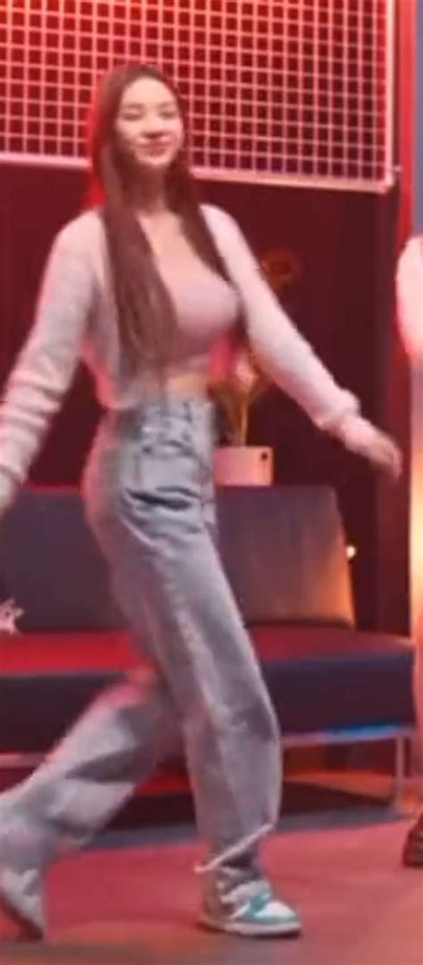 에스파 카리나 미드 크기  Mlbpark