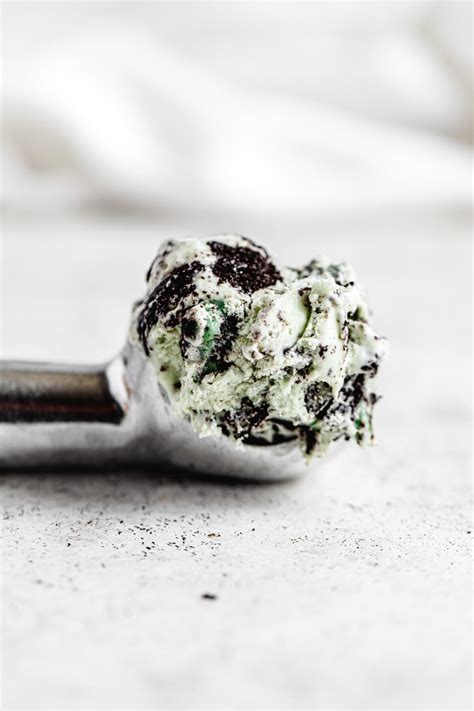 No Churn Mint Oreo Ice Cream Queenslee Appétit