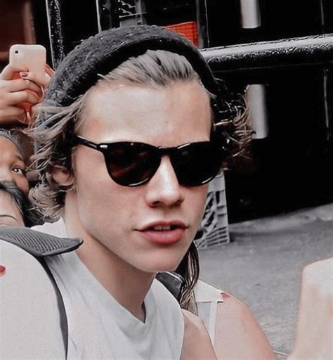 🖇 Harry Styles • Harry Óculos