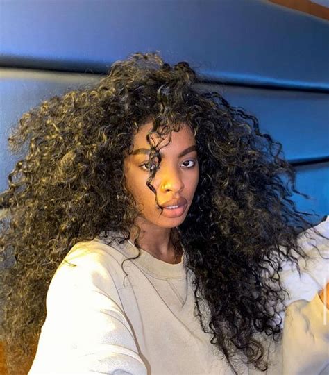 Pin By Elisethepisces🧚🏽 On C U R L Y H A I R I N S P O Beautiful