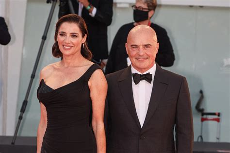 Luca Zingaretti è Il Marito Di Luisa Ranieri Matrimonio E Figli