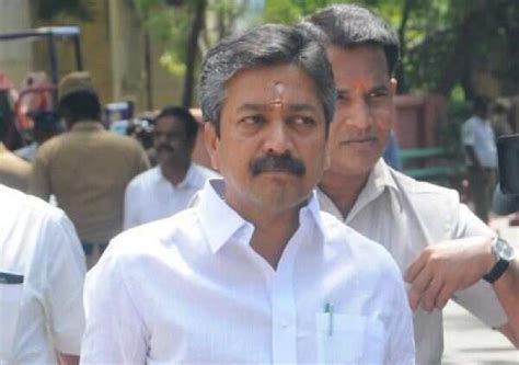 முன்னாள் அமைச்சர் சி வி சண்முகம் மருத்துவமனையில் அனுமதிக்கப்பட்டுள்ளார்