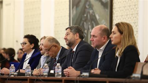 “Демократична България” ще атакува Изборния кодекс в Конституционния съд Nova