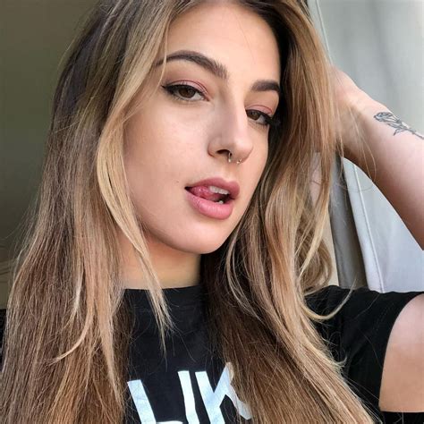 ვეგასში 2021 წლის საუკეთესო პორნოვარსკვლავები დააჯილდოვეს ფოტოალბომი