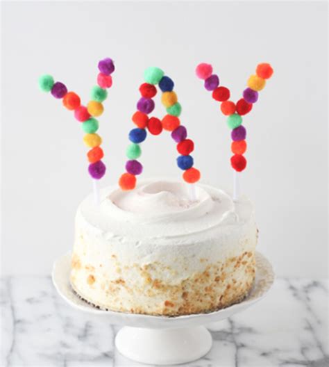 25 Colorful Pom Pom Crafts We Love