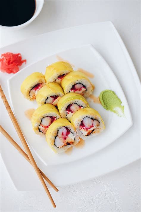 Манговый монстр – VARVAR SUSHI