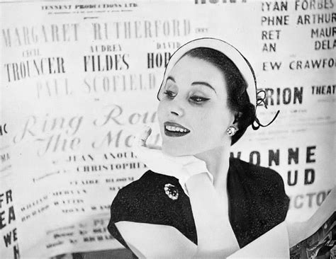 Simone Mirman The Milliner Of Modern Elegance Vintage News Daily