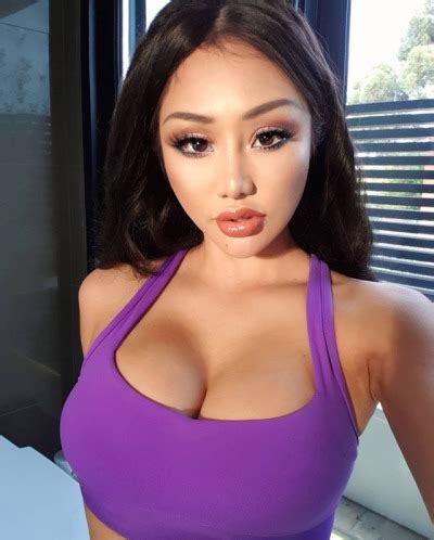 Rosie Ly Tumbex