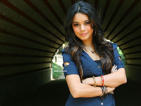 VANESSA HUDGENS HOT Naked XxX Pictures Collection