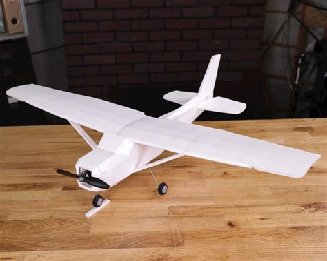 Flite Test Commuter Speed Build Kit 762mm RC Maker Foam Model Aircraft