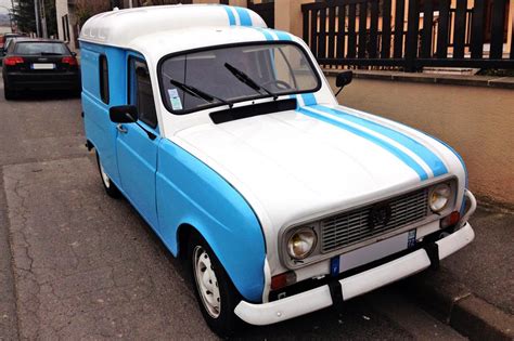 Renault 4 F4 Une Voiture De Collection Proposée Par Christophe D