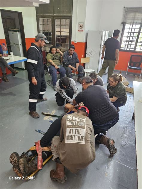 Capacitación Simulacro Rcp Fracturas Heridas Inmovilizacion