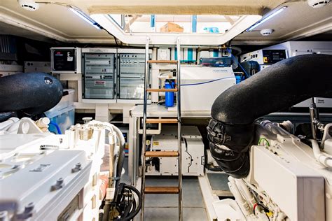 55 Ferretti Yachts 2020 Giulia Discover Yachting