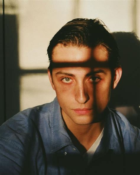 Thomas Tapy Pose Reference Photo Pose Reference Portrait