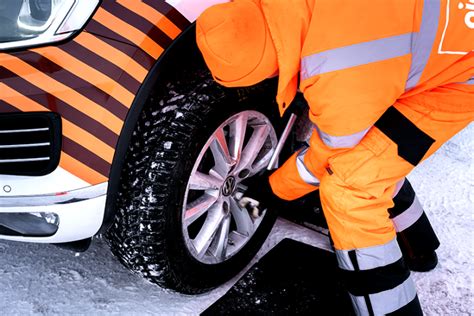 Snow chains, different models, and when to use them? - Aircom