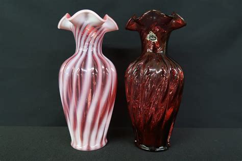 Lot 38 Pair Of Large Fenton Fluted Vases Van Metre Auction