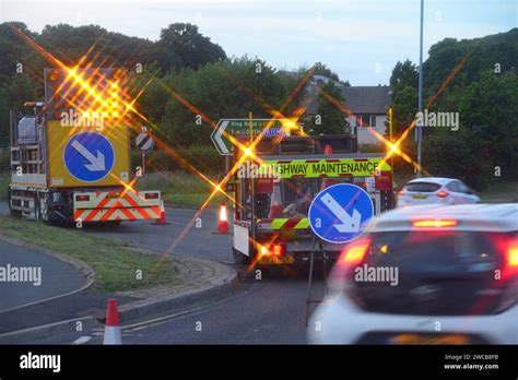 What Colour Flashing Lights Do Maintenance Vehicles Use At William