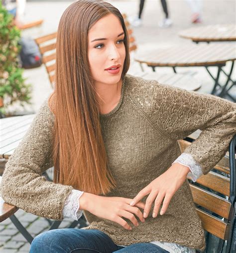 Джемпер с ажурными рукавами реглан - схема вязания спицами. Вяжем ...
