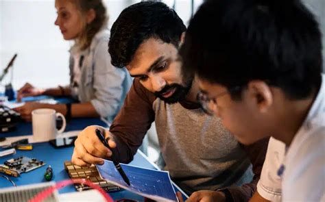 Difference Between Computer Science And Computer Engineering Bmu