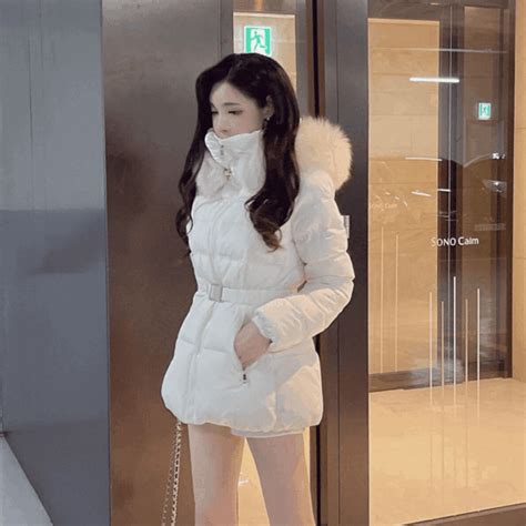 Best 당일발송⚡몽클 하프 패딩 프리미엄 리얼 폭스 퍼 100 덕다운 오리털 숏패딩 에이블리