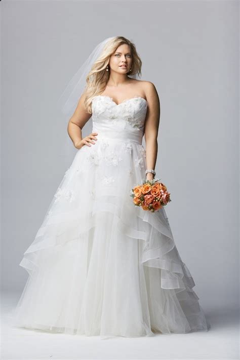 Plus Size Wedding Dresses Beautiful Looks For Women With Curves Ohh