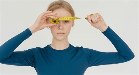 Go The Distance Understanding Vertex Distance Zenni Optical Blog