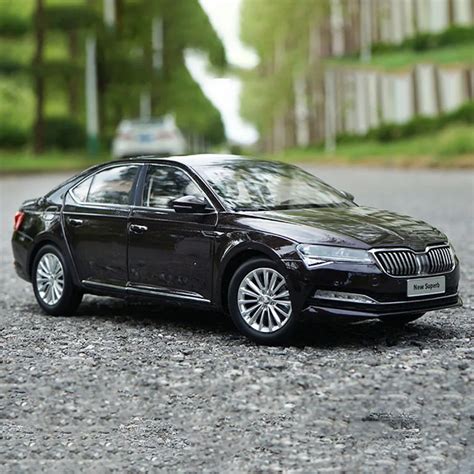Skoda 2020 신제품 뛰어난 시뮬레이션 합금 자동차 모델 다이캐스팅 118 스케일 성인 취미 컬렉션 디스플레이 장식품