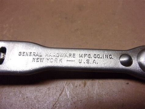 Vtg General Hardware No 807 Sx Ratcheting Flat And Phillips Screwdriver