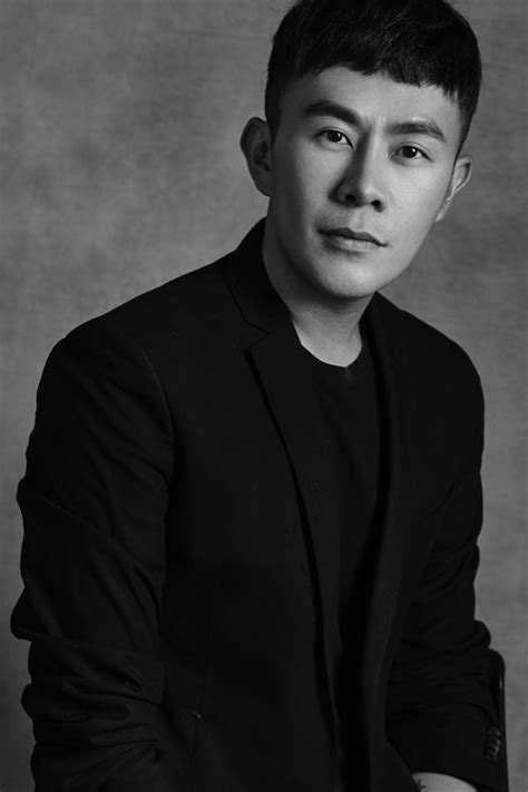 Jonathan Wu Makeup Artist Detail By Client