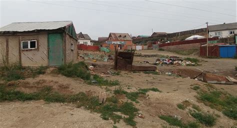 Нэг айлаас болж 640 хүүхдийн сургууль барих ажил гацжээ Niislel Times