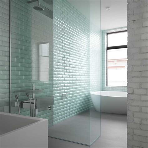 How To Achieve Modern Bathroom Design With Glass Bricks
