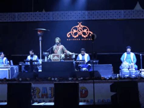 Faridabad Sufi Singer Satinder Sartaj Surajkund Craft Fair Haryana