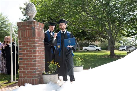 Tmu Recognizes Largest Graduating Class In Truett Mcconnell History Wrwh