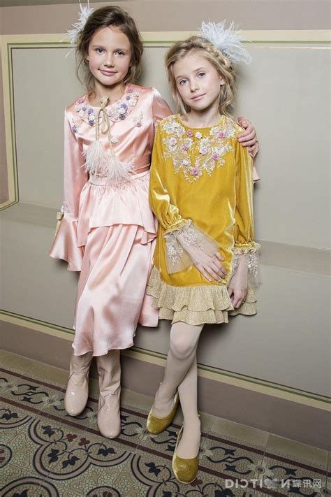 Пин от пользователя Елена Степанова на доске детям Платья для маленькой девочки Стиль девушки