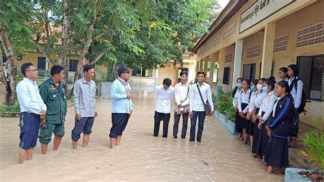 អភិបាលស្រុកសំរោង