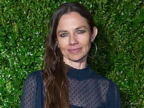 Justine Bateman Shouted Out Kristen Stewarts Unique Under Eye Bags
