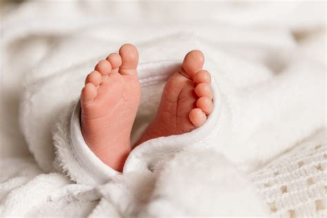 Αυτή η διάσημη έγινε γιαγιά Imommy