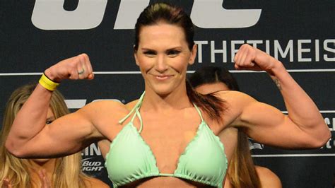 Attractive Pics Of Cat Zingano