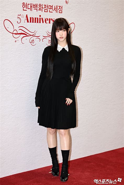 더쿠 오늘자 토미에 느낌나는 뉴진스 해린 기사사진 