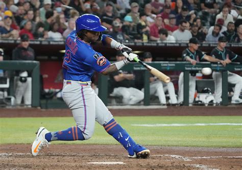 Luisangel Acuña Posts First Four Homer Game In Winter League History