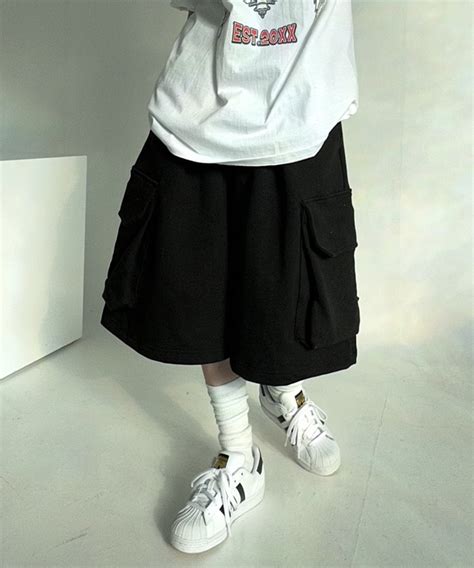 워무드마인 Cotten Cargo Bermuda Pants 코튼 면 밴딩 트레이닝 와이드 버뮤다 팬츠 반바지 바지 버뮤다팬츠 버뮤다바지 5부바지 7부바지 카고반바지