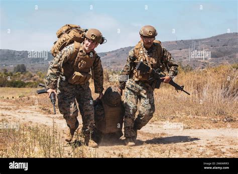Us Navy Hospital Corpsmen With I Marine Expeditionary Force Drag