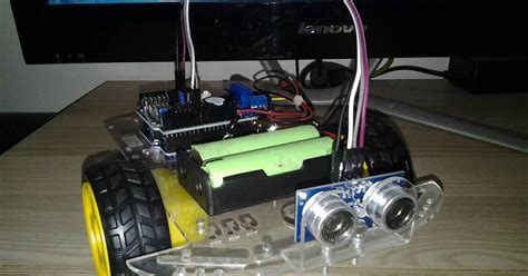 โปรเจค หุ่นยนต์หลบสิ่งกีดขวาง Arduino Uno Hy Srf05