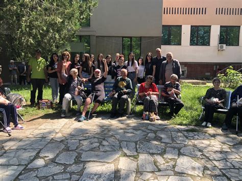 Професионална гимназия по икономика и мениджмънт официална страница Професионална