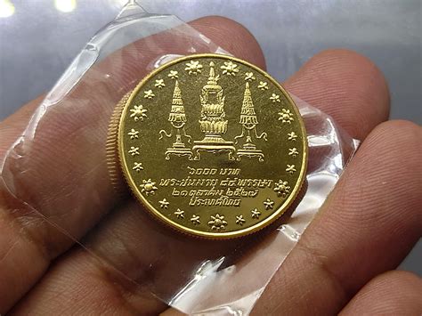 เหรียญทองคำ 6000 บาท หนัก 1 บาท ที่ระลึก 84 พรรษา สมเด็จย่า พ ศ 2527 วาระหายาก สร้างน้อย