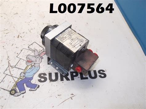 Ellis Kuhnke Pneumatic Timer Model Pt31k